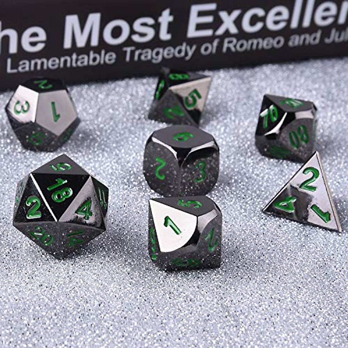 SIQUK Metal Polyhedral Dice Shiny Black Body and Dark Green Numbers Zinc Alloy Dice with Metal Case