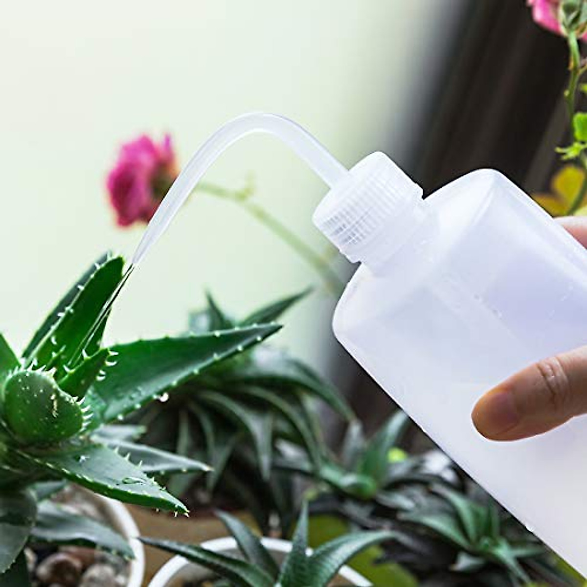 Oubest 4pcs Squeeze Bottles 500ml 16oz Wash Bottle Ldpe Plastic Squirt Water Bottle for Medical Label Tattoo Lash Water Succulent Watering Irrigation -White