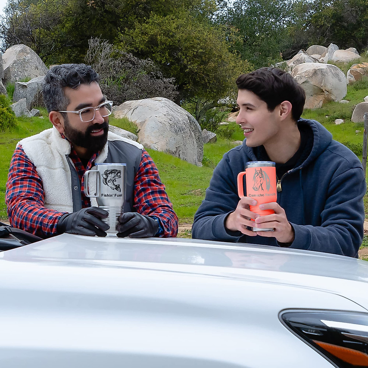 LaserGram 20oz Vacuum Insulated Travel Mug with Handle, Flag of El Salvador, Personalized Engraving Included (Coral)