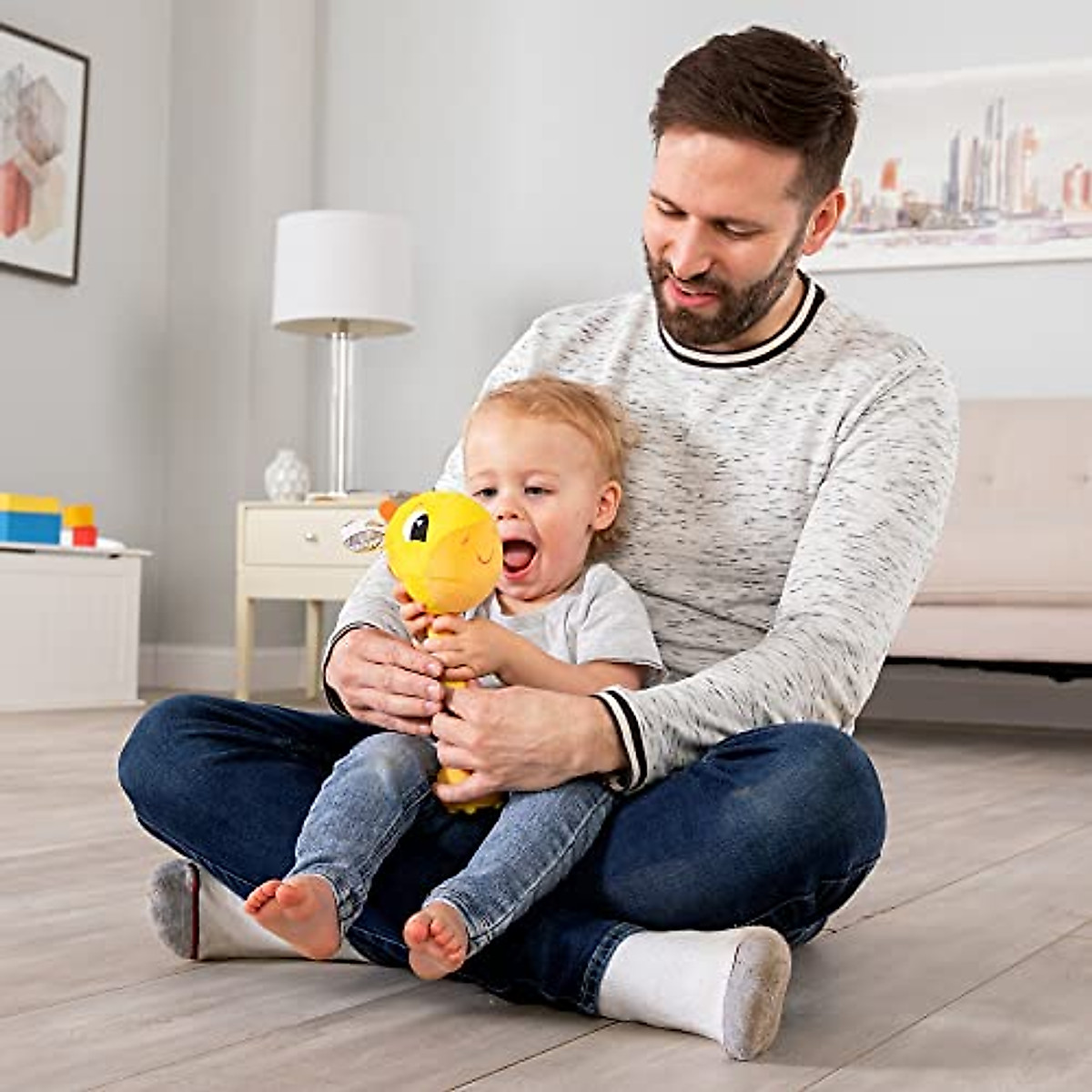 Lamaze Wacky Giraffe Sensory Baby Toy - Infant Educational Toys with Wacky Sound Effects for Fine Motor Skills - Includes 2 Sound Modes - Plush Baby Rattle for Ages 12-18 Months