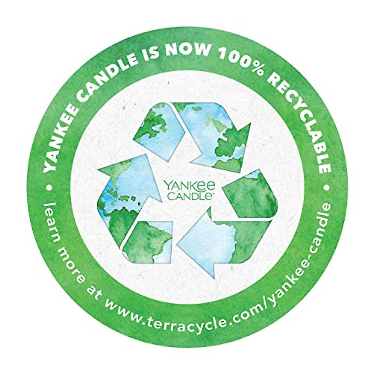 Yankee Candle Company Lilac Blossoms Scented, 22oz Single Wick Candle, Over 110 Hours of Burn Time, Perfect for Gifting, Gatherings and Seasonal Decorations, Classic Large Jar, Violet