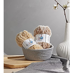 YUYOYE Super Soft Fluffy Fur Yarn for Crochet and Knitting, Faux Fur Thick & Quick Bulky Yarn (700-Ginger)