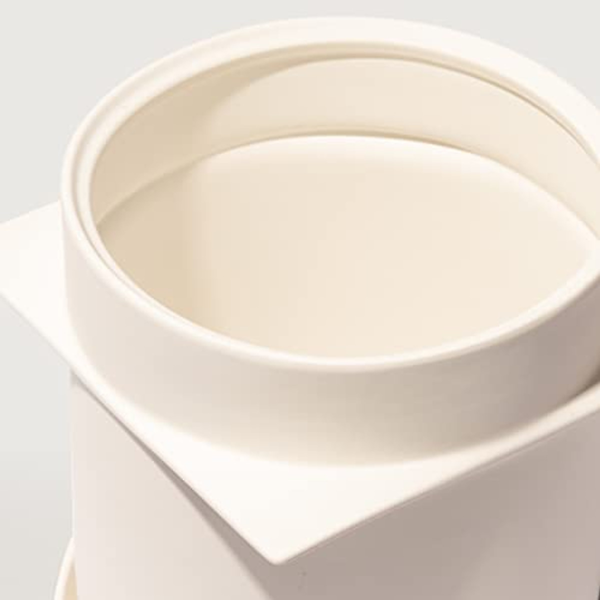 Plant Pot Ceramic 7 inch - Round Classic Planter with Tray for Indoor Outdoor Plants Flowers Herbs - Plants Not Included (White)