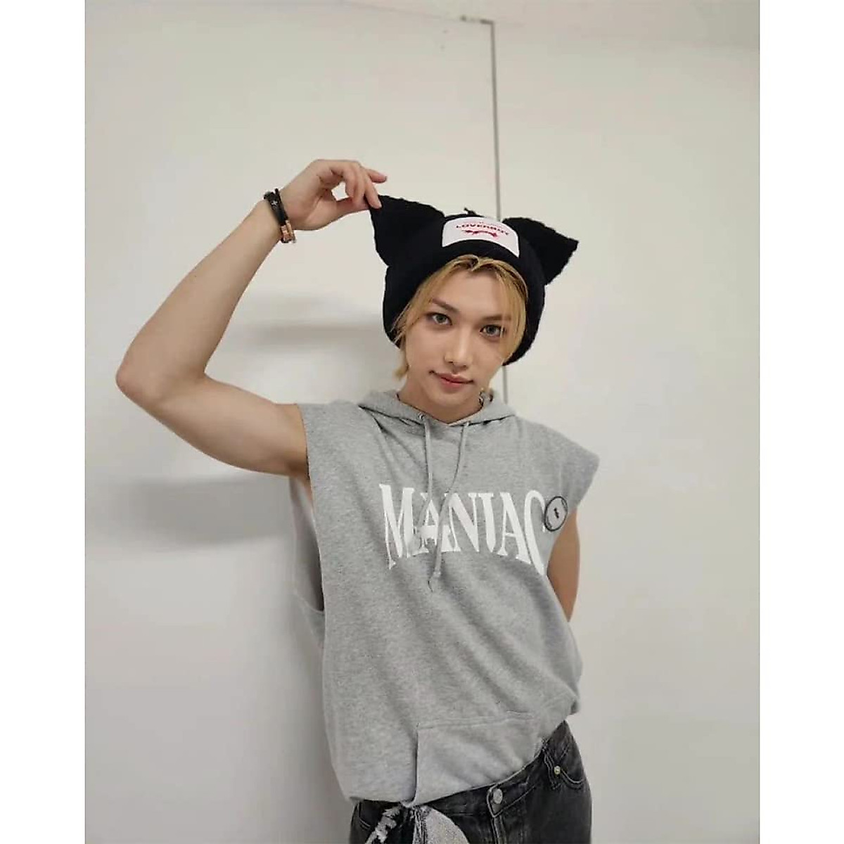 Kpop Knitted Stray Kids Cat Ear Hat HyunJin Leeknow Felix Bangchan Wool Cat Fashion Cute Cap Loverboy Casual Headgear (Black)