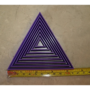 TRIANGLE SHAPE FRAME SET OF 8 SIZE COOKIE CUTTERS USA PR756