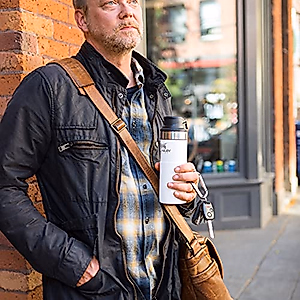 STANLEY Trigger Action Travel Mug 0.35L / 12OZ Hammertone Green – Keeps Hot for 5 Hours - BPA-free Stainless Steel Thermos Travel Mug for Hot Drinks - Leakproof Reusable Coffee Cups