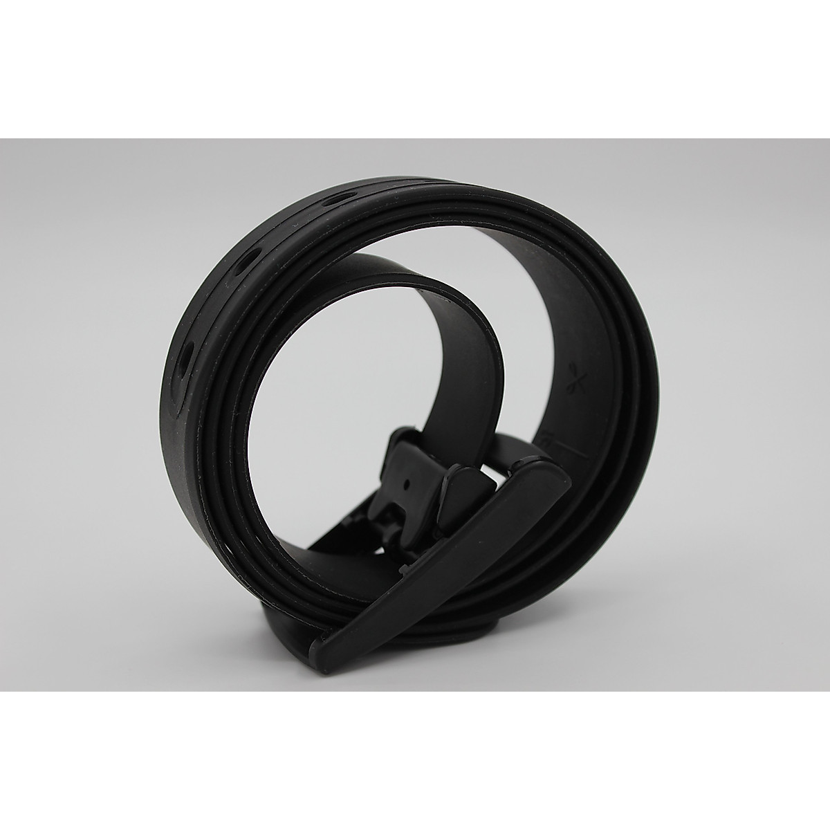 MESHIKAIER Candy Colour Unisex Adjustable Rubber Silicone Belt with Plastic Buckle (Black)