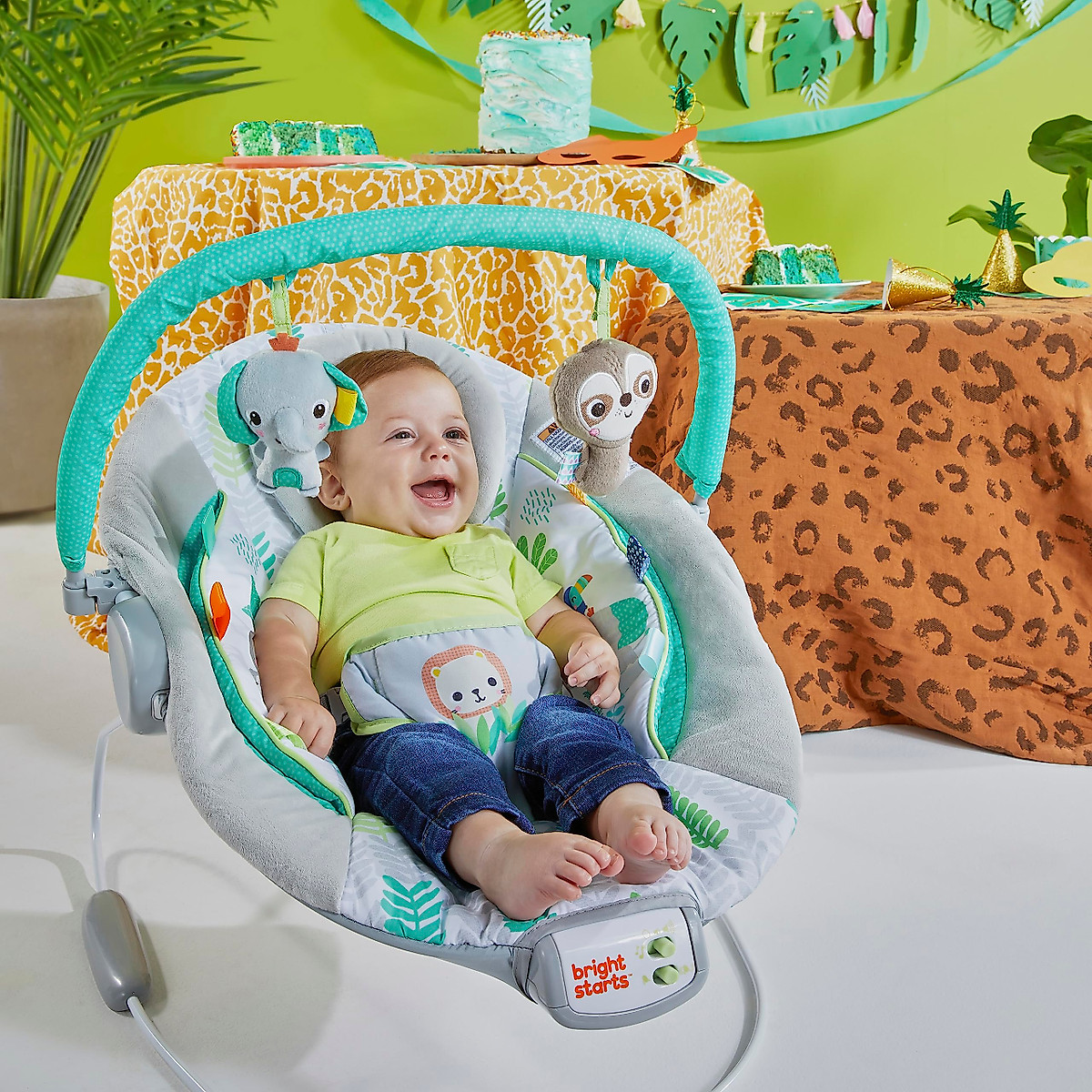 Bright Starts Comfy Baby Bouncer Soothing Vibrations Infant Seat - Taggies, Music, Removable Toy-Bar, 0-6 Months Up to 20 lbs (Jungle Vines)