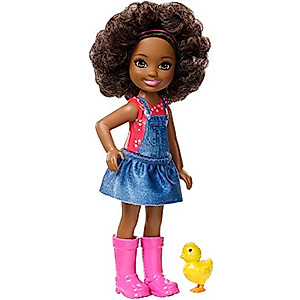 Barbie Sweet GCK63 Orchard Farm Chelsea Doll, Curly Brunette, with Chick