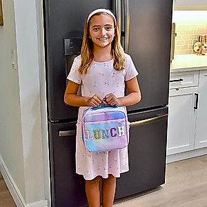 FROG SAC Kids Lunch Bag for Girls, Reusable Insulated Preppy Tie Dye Glitter Varsity Letter Patch Lunch Box, Cute Soft Back to School Tween Lunchbox