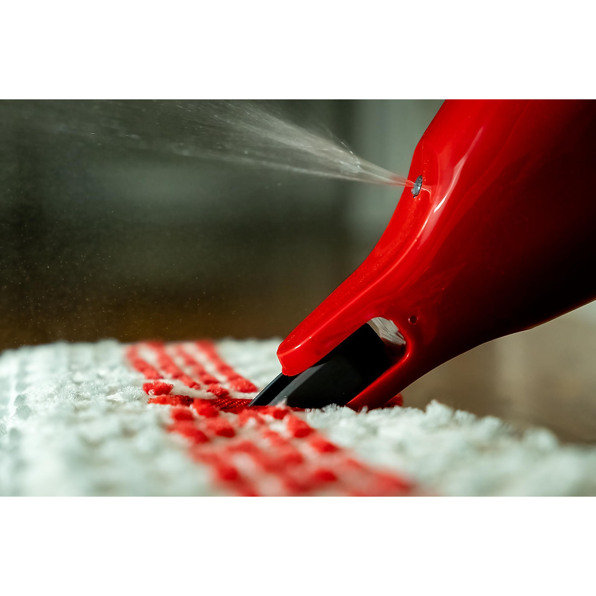 O-Cedar ProMist MAX Spray Mop, PMM with 2 Extra Refills, Red