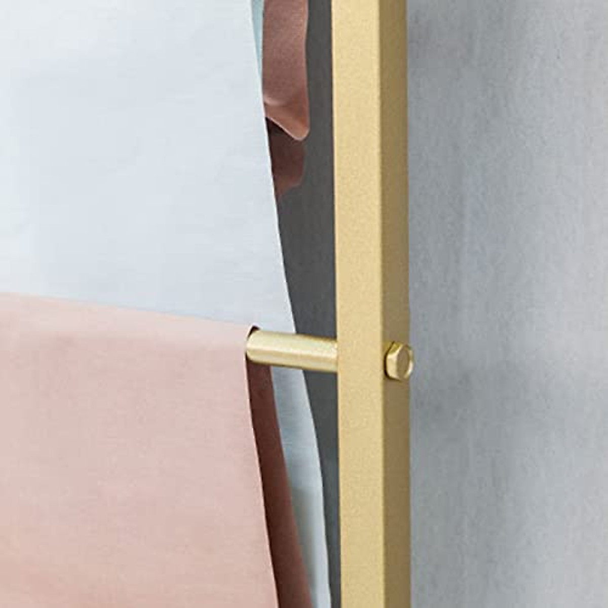 Wall Mounted Scarf Rack, Ties Silk Scarves Towels Storage Multifunctional Metal Rack, Space-Saving Wrapping Paper Organizer Ribbon Holder Wall Display Rack for Flower Shops (Color : Golden, Size : 1