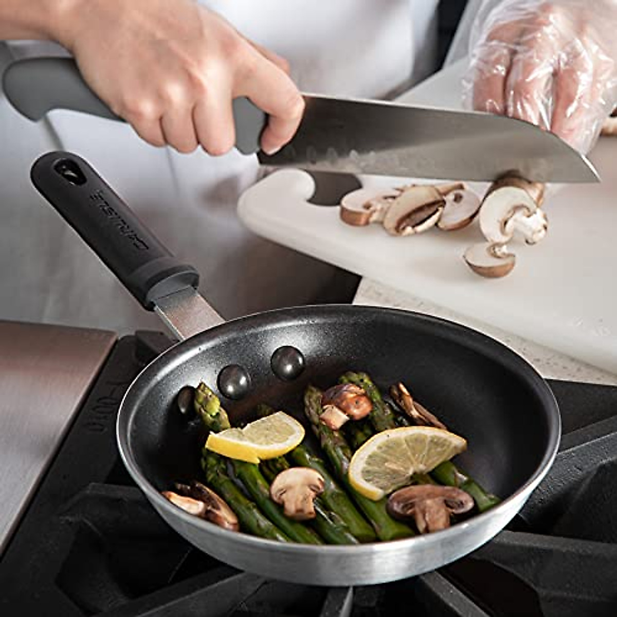 Carlisle FoodService Products 60907XRS Scratch-Resistant Aluminum Non-Stick Fry Pan With Removable Silicone Sleeve, 7