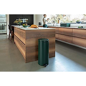 Brabantia New Icon Step Trash Can (8 Gal/Pine Green) Soft Closing Kitchen Garbage/Recycling Can with Removable Bucket