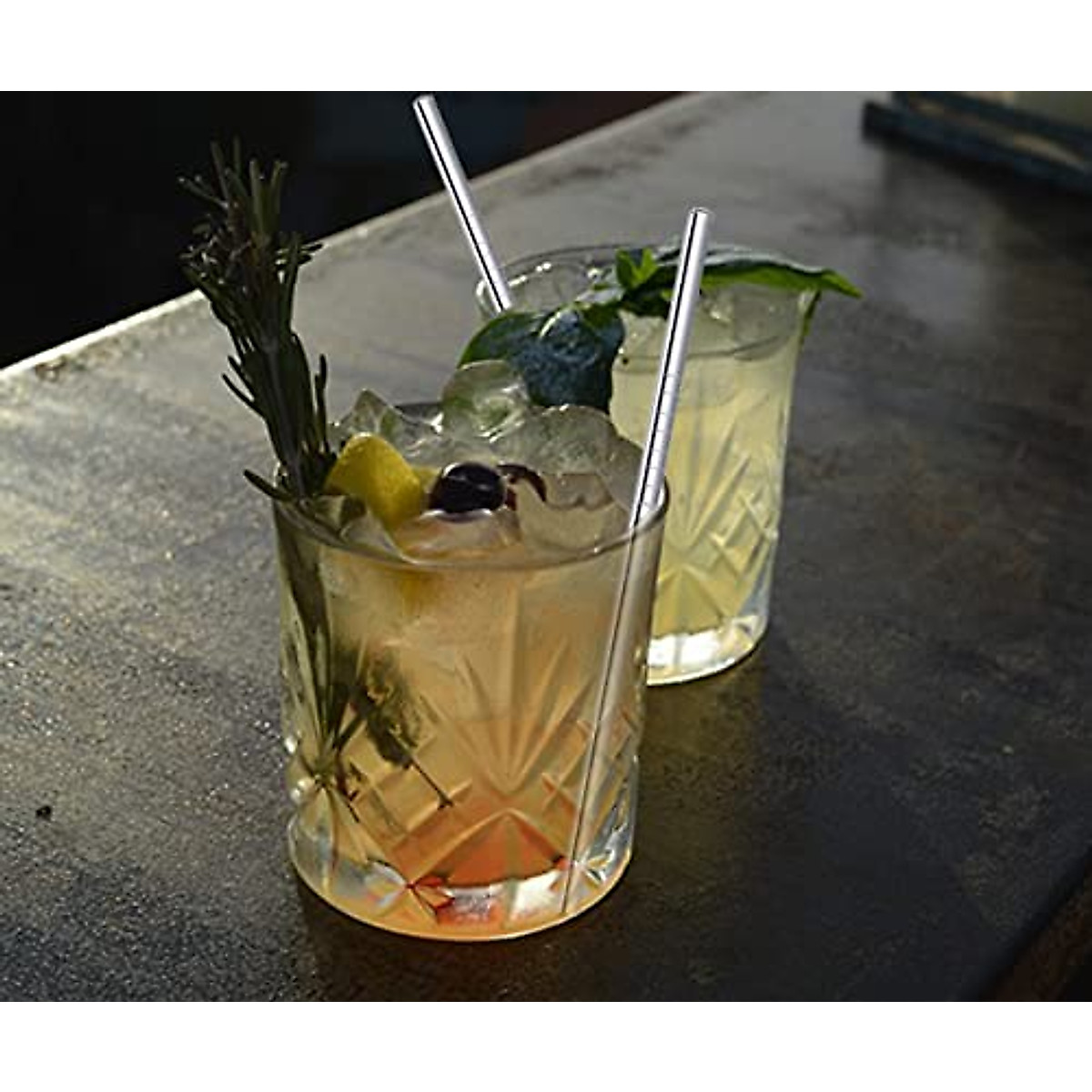 Cocktail Straws Short Small Mini Straw Reusable Metal Stainless Steel Bar Drinking Straws Set with Cleaner Brush for Cocktails Rock Gin Glass Coffee Wine Mason Jar Tumblers Fruit Juice, Silver 8 Pcs