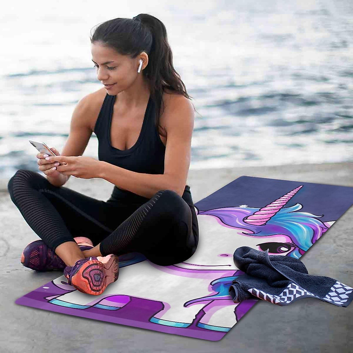 GOODOLD Cute Unicorn Yoga Mat, 71 x 26 Inch Non-slip Yoga Mats Folding Travel Exercise Mat Indoor Outdoor Gym Pilates with Storage Bag for Women Men