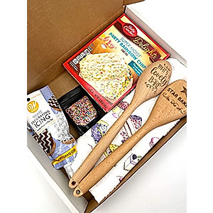 Star Baker Wooden Spoon Dishtowel Set, Laser Engraved Spoon Towel Gift Set, Star Baker Baking Gift for Baking Show Fans, Pastry Dishtowel, Baking Gift for Bakers, Personalization Optional