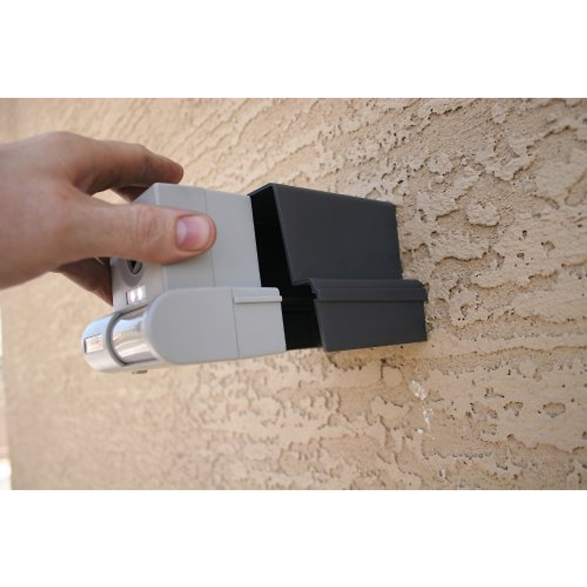 DNR Tech. ET Bird Control 2000 (Electronic Bird Repeller)