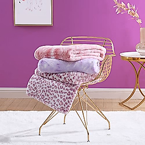 Betsey Johnson- Throw Blanket, Ultra Soft Faux Fur Home Décor, All Season Bedding (Betseys Leopard Purple, 50 x 60)