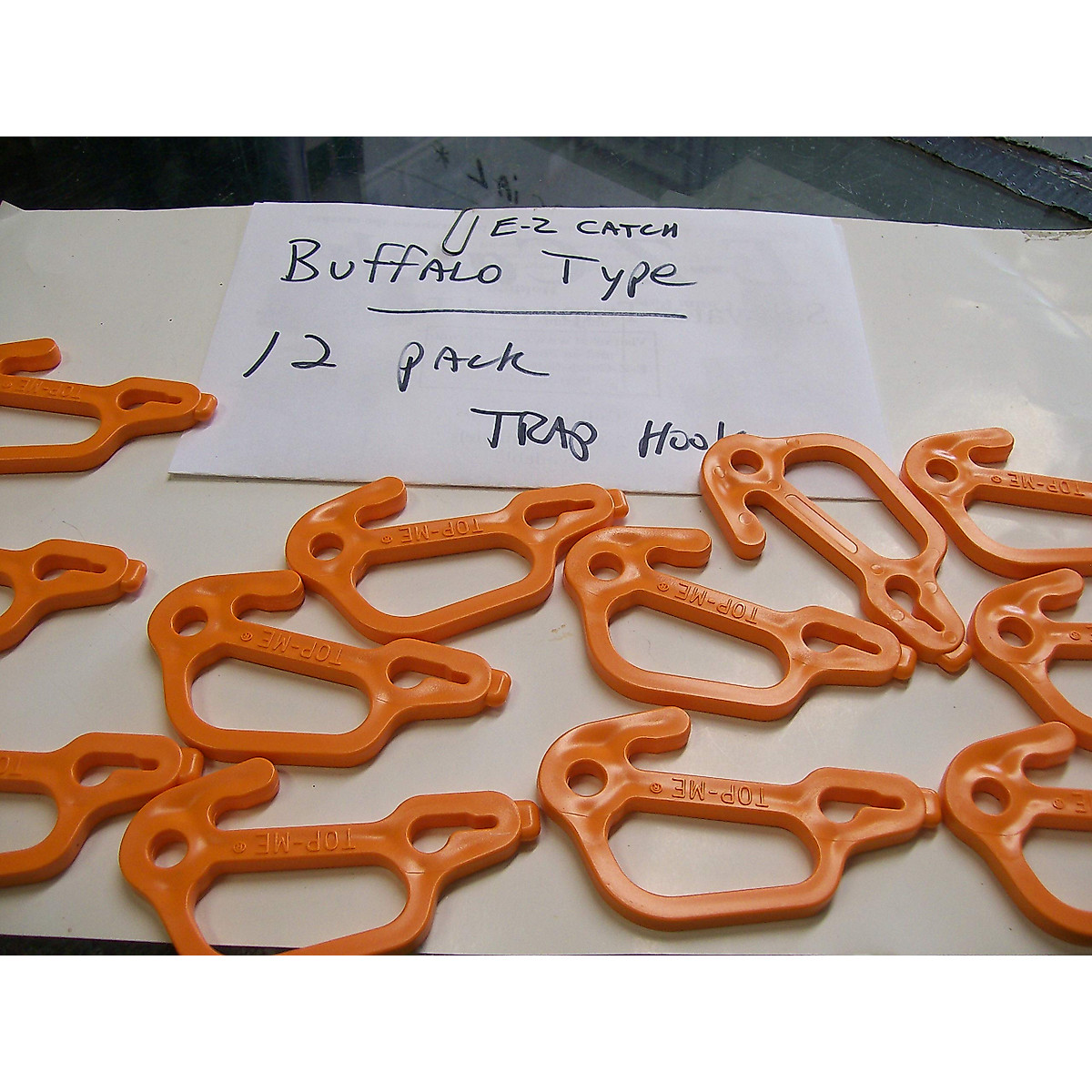 E-Z Catch 12 Pack Plastic Buffalo Style Crab Pots Hooks
