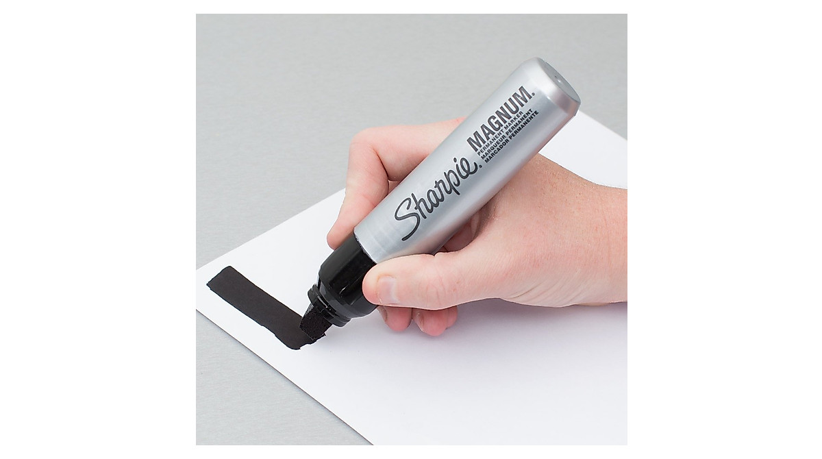 Sharpie Magnum Permanent Markers - 2 Pack for Heavy-Duty Marking