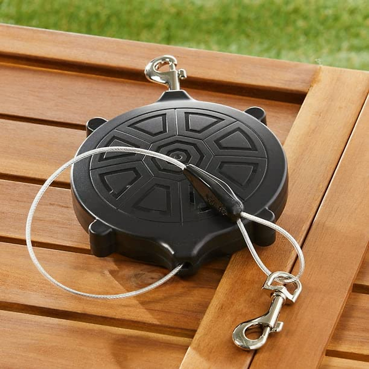 Vibrant Life No Tangle Retractable Dog Tie Out Reel, Vinyl Coating 10 ft Cable, Dogs up to 50 lbs