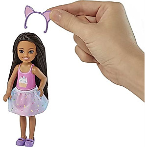 Barbie Chelsea Doll & Accessories, Brunette Doll with Removable Sprinkle-Print Skirt, Kitten, Pet Bed & More