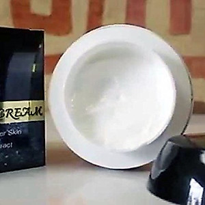 Black Seed Facial Cream/Lighter, Firmer Skin/Contains Black Seed Oil and Herbal Extracts. by Madina