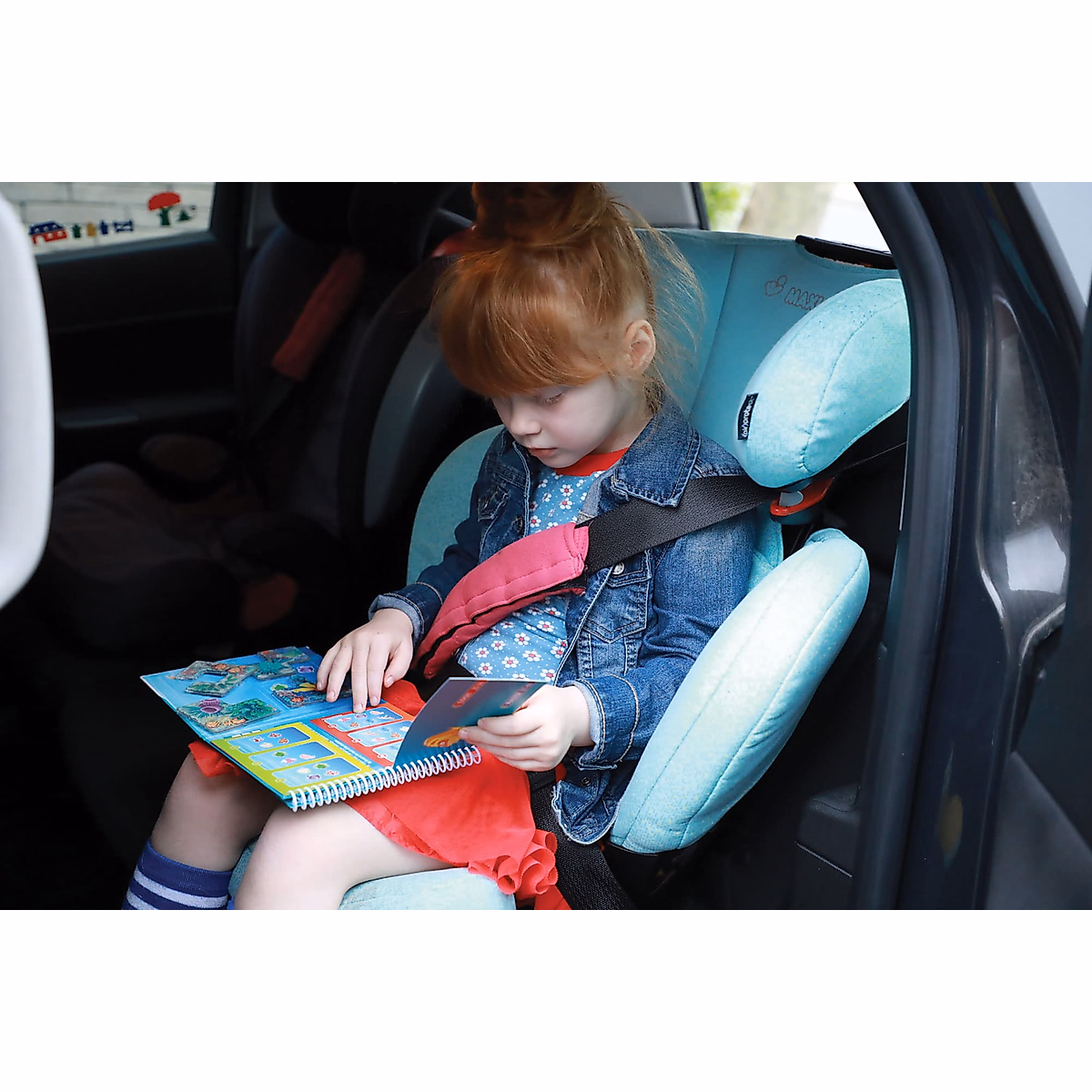 SmartGames Coral Reef Tin Box Magnetic Travel Game with 48 Challenges for Ages 4+