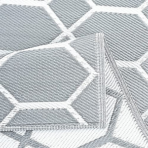 PLAYA RUG Reversible Indoor/Outdoor 100% Recycled Plastic Floor Mat/Rug - Weather, Water, Stain, Fade and UV Resistant - Miami- Gray & White (5'x7')