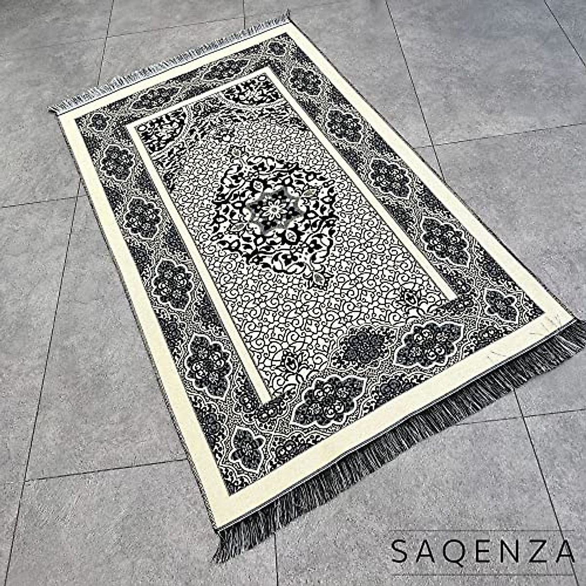 SAQENZA Muslim Prayer Rug Double Sided - Prayer Mat 3 Pieces Set - Gift Kufi Hat - Gift Prayer Beads ( 99 ) - Muslim Gifts for Men , Women and Kids ( Black )