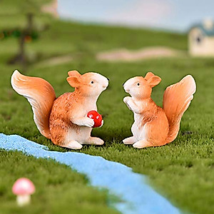 Cabilock 8pcs Succulent Ornament Bag Filler Christmas Figurine Christmas Party Favor Christmas Figure Christmas Prop Christmas Ornament Christmas Decor Squirrel Adornment Pine Cones Toy