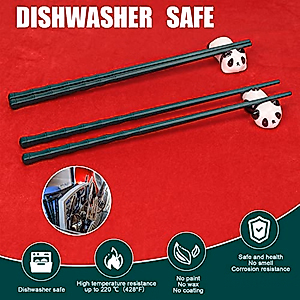 GROWORD 2 Pairs Reusable Panda Chopstick and Chopstick Rest Gift Set, Dishwasher Safe Chopsticks with Adorable Panda Rest and Red Gift Case,Non-slip Design & Easy to Use(Green）
