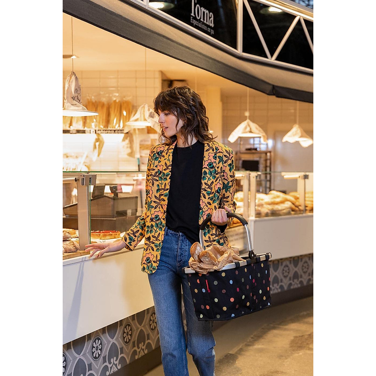 reisenthel carrybag dots - Sturdy shopping basket with plenty of storage space and practical inner pocket - Elegant and water-repellent design