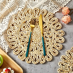 Zopeal 16 Pieces 11 Inches Woven Round Placemats Rattan Chargers Wicker Boho Placemats Natural Braided Table Mats Corn Husk Place Mats Wicker Charger Plates for Wedding(Hollow)