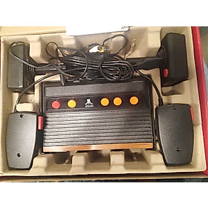 Atari Flashback 6 Deluxe Collectors Edition Exclusive 100 Games Built In Plus 2 extra Classic Controllers