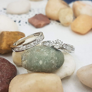 Dazzlingrock Collection 0.95 Carat (Cttw) White Diamond Solitaire Tapered Shank Wedding Ring Set for Women in 14K White Gold Size 6.5