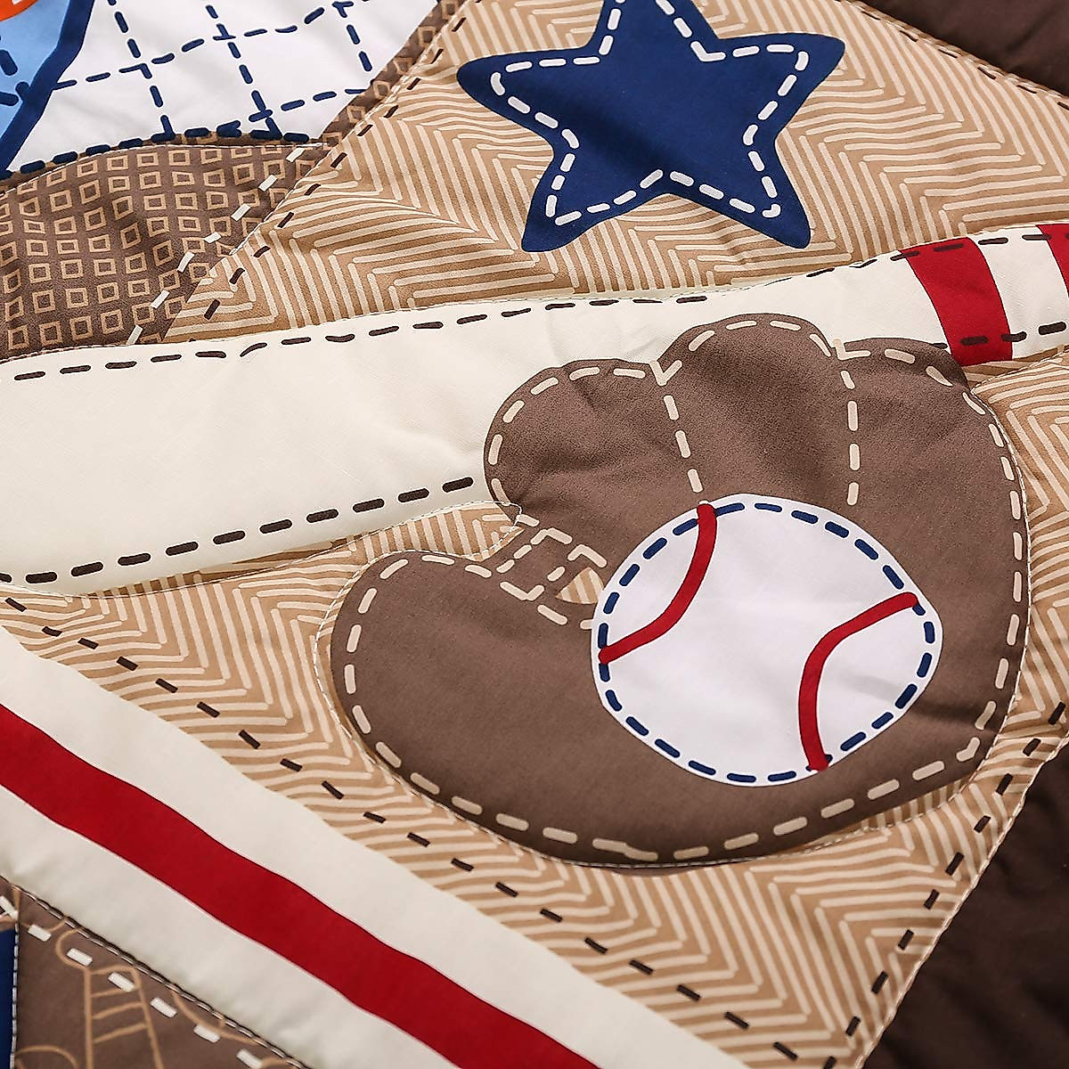 2 PCs Brown Sports Themed Nursery Crib Bedding Set Quilt Fitted Sheet American Ruby Baseball Sports Baby Boy Cot Bedding Set