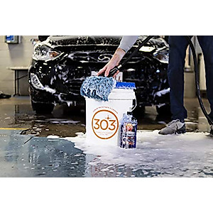 303 Products Car Wash with Wash Mitt Bubble Gum Scent, 18 fl. oz. (30577) , Blue