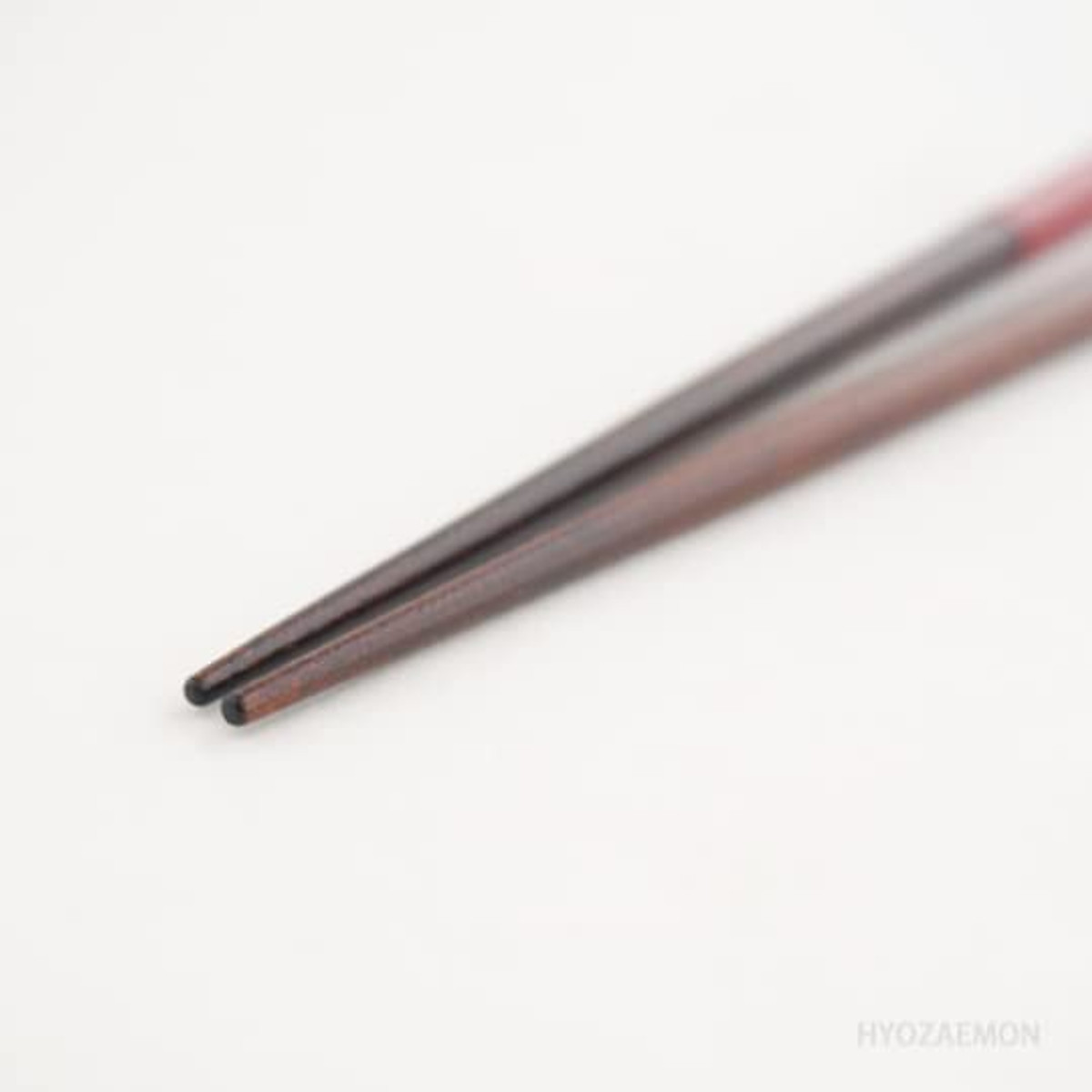 Japanese Natural Lacquered Wooden Chopsticks - Set of 2 Pairs - with Gift Box (Black 9.25 in and Red 8.46 in) - Handmade - Dishwasher-Safe