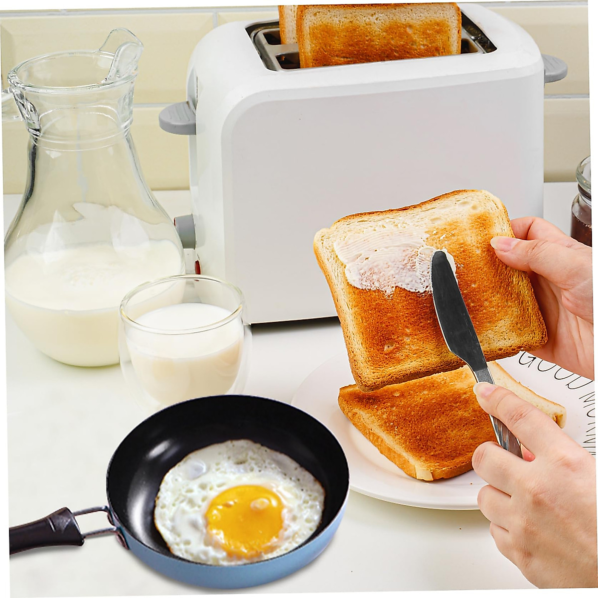 Hibycknl Small Frying Pan, 4.7 Inch Egg Frying Pan Heat Resistant Non Stick Pan with Handle Portable Round Omelet Pan for Stove Gas, Induction Hob Blue Kitchen Items