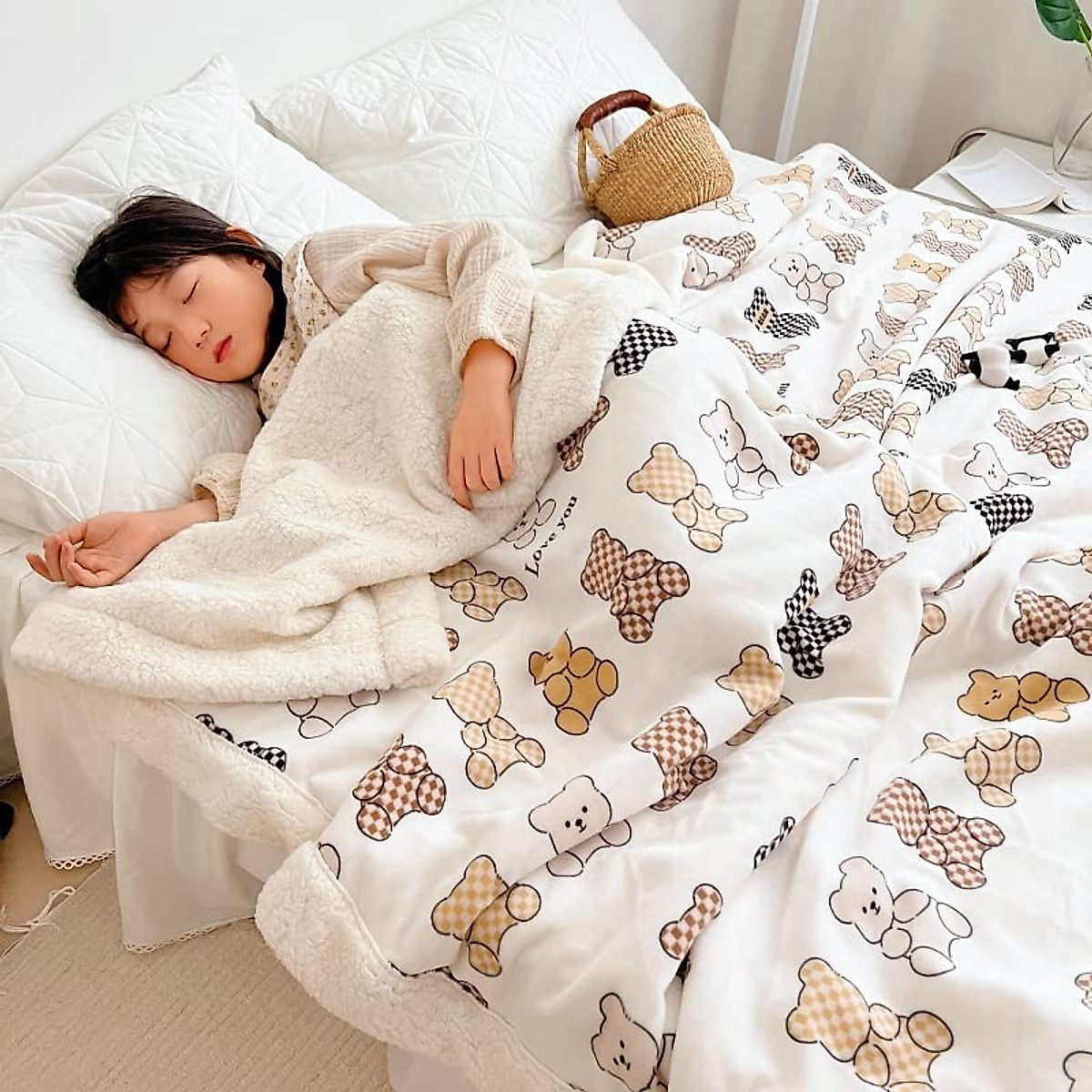 HOKMAH Premium Sherpa and Fleece Plush Blanket, Cute Aesthetic Fleece Blanket Throw. Kawaii Blankets for Travel Camping Chair Sofa (Brown,40x60)