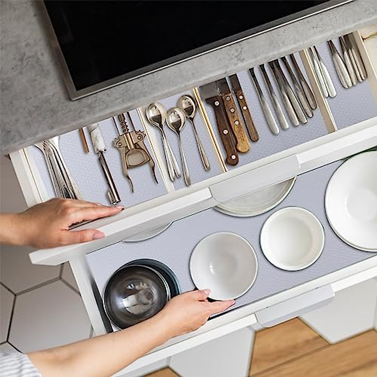 TOROTON Shelf Liners, 17.5 in x 20 FT Non-Slip Cabinet Liner for Kitchen, Non Adhesive Washable EVA Drawer Mat for Pantry Shelves Cupboard Refrigerator Dresser