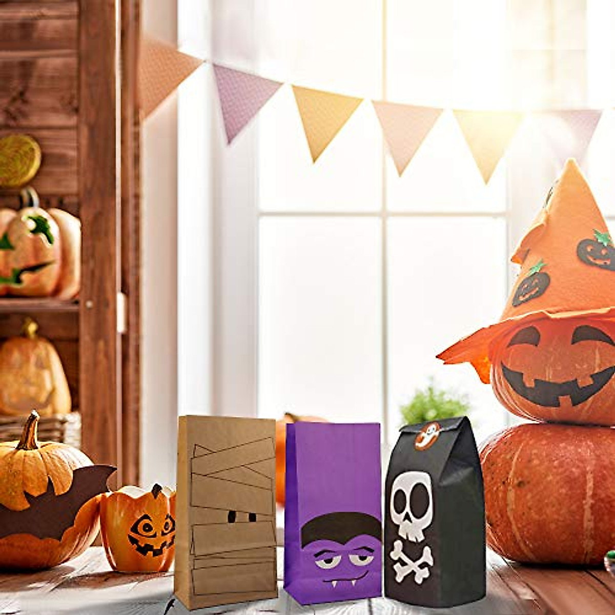 Kalolary 40Pcs Halloween Trick or Treat Goody Gags in 8 Designs, Paper Gift Bags Party Favor Candy Bags with 60Pcs Trick-or-Treat Stickers for Halloween Decoration