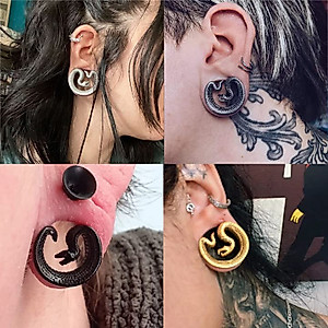 DOEARKO 2PCS Fashion Snake Saddle Ear Plugs Body Piercing Tunnels 316 Stainless Steel Hypoallergenic Earrings Plugs for Ears Expander Body Jewelry (19mm(3/4"), gold)