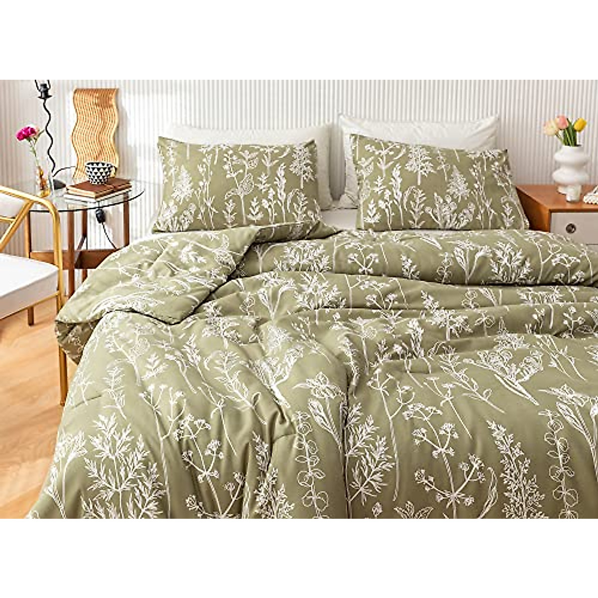 JANZAA 3 Pieces Duvet Covers Queen Size Floral Cover White Botanical Printed on Qlive Geen Soft Bed with Zipper Closure 4 Ties All Season Using(2 Pillow Cases)