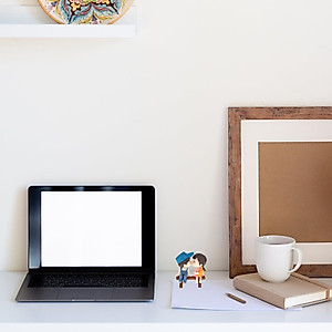 BESPORTBLE Miniature Couple Figurines Kiss Dolls Landscape Ornaments Mini Lover Doll Statue Dollhouse Action Figures Cake Topper for Home Fairy Garden Bonsai Terrarium