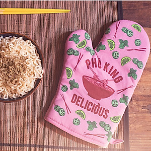 Pho King Delicious Oven Mitt Funny Vietnamese Soup F*cking Delicious Graphic Novelty Kitchen Glove Funny Graphic Kitchenwear Funny Food Novelty Cookware Pink Oven Mitt