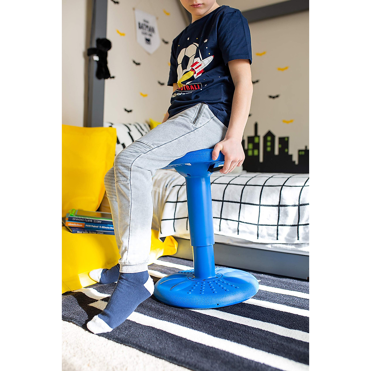 Studico ActiveChairs Adjustable Wobble Chair, Flexible Classroom Seating improves Focus, Posture & Helps ADHD/ADD. Classroom Stools, Active Wobble Chairs, Adjusts from 16.65" to 23.75" Ages 13-18 Blue