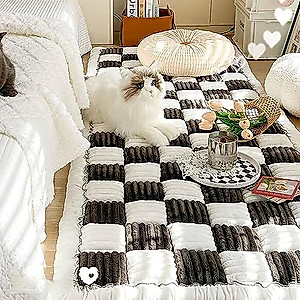 Cream-Coloured Large Plaid Square Pet Mat Bed Couch Cover - Protective Cotton Garden Couch Cover for Floor & Garden - Stylish Comfort for Your Pet